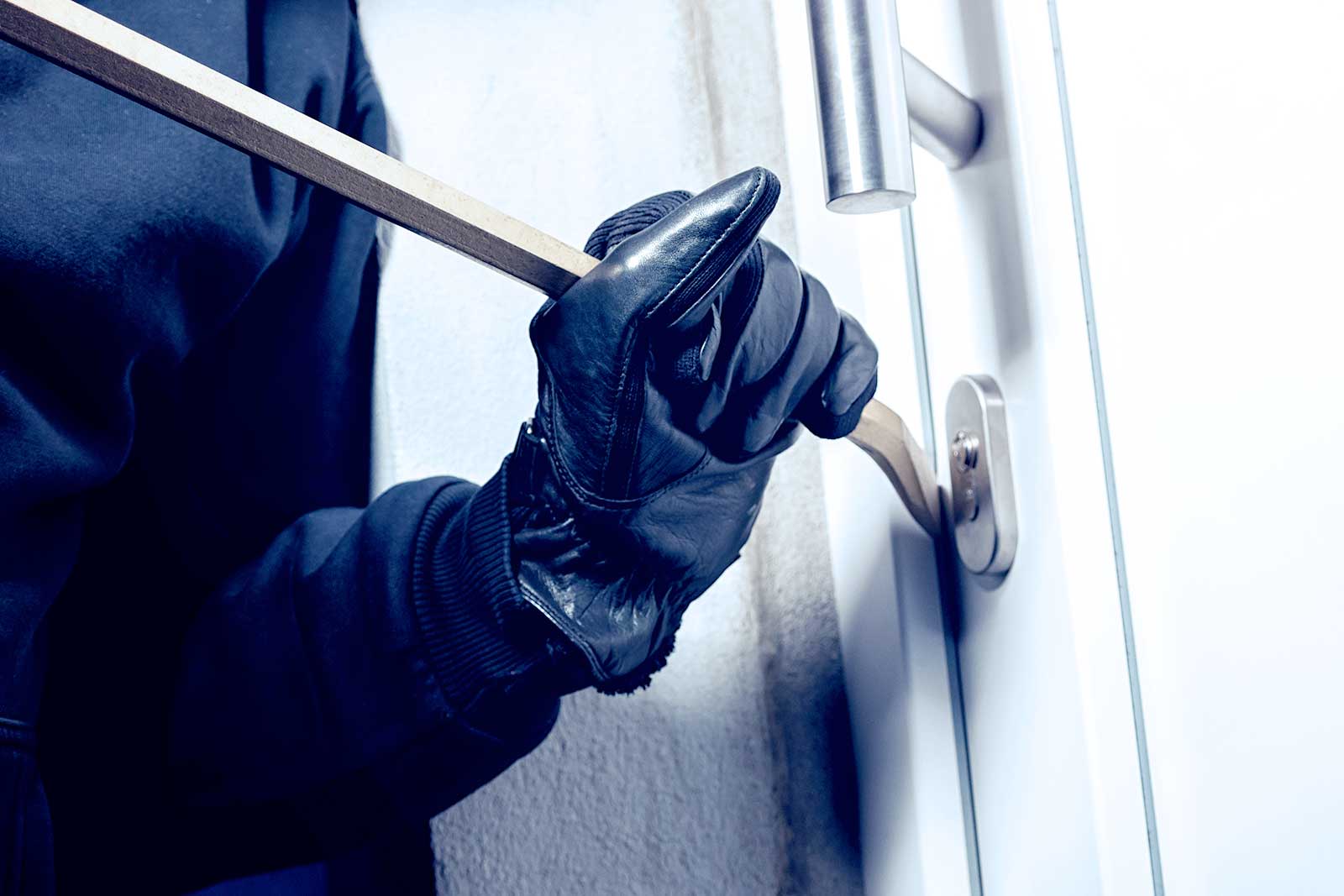 Entenda a diferença entre roubo e furto qualificado - Simple2u